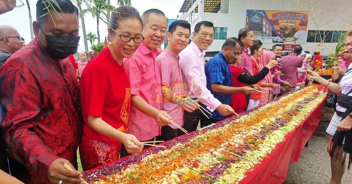 The longest Lou Sang in Perak is at Marina Island (China Press) - A ...